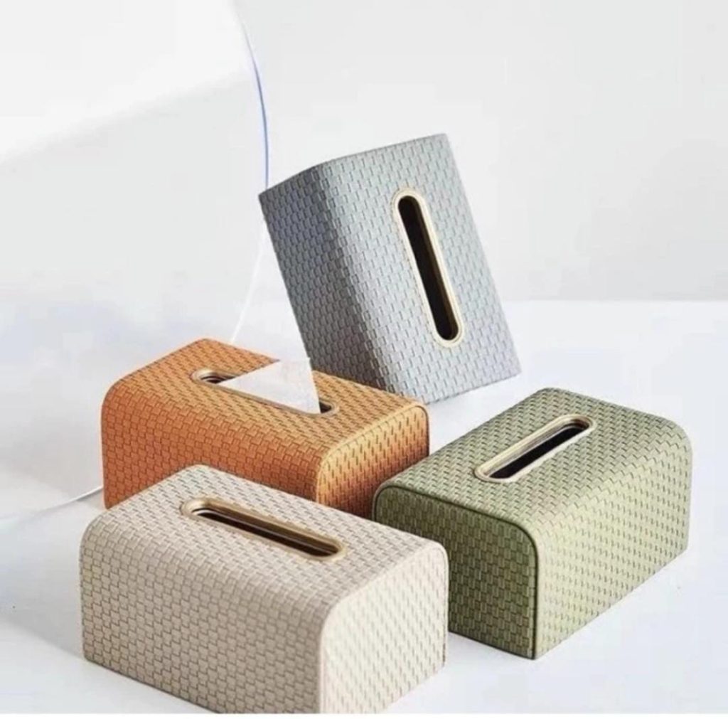 Quebec Tissue Box - Sis Little Corner